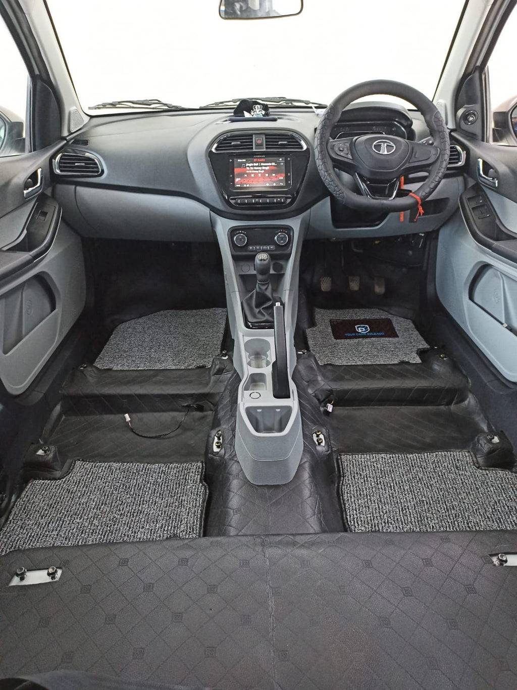 MLF Plus Pvc Flooring 147 Black Prevento VENUE – DolphinAccessories